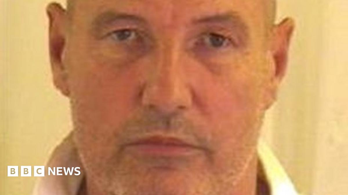 HMP Ford absconded prisoner arrested in Bristol pub - BBC News