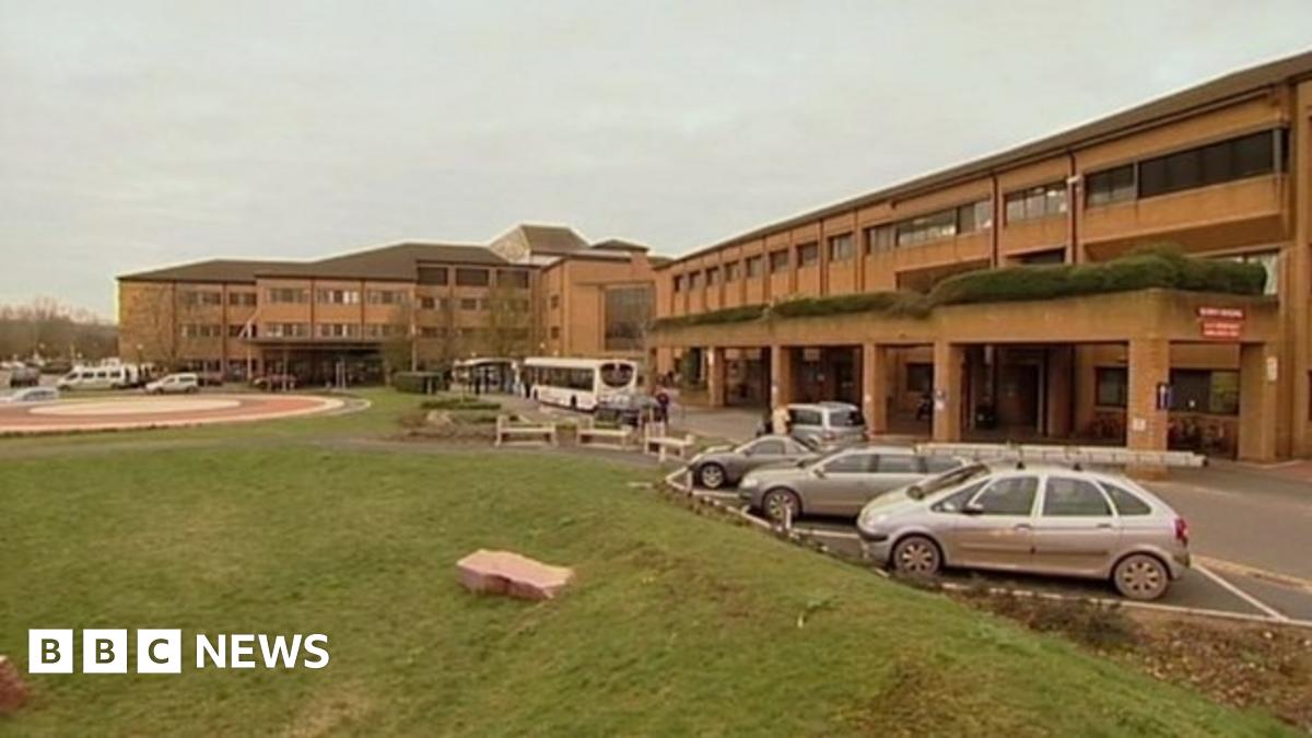 Musgrove Park Hospital to probe eye surgery issues - BBC News