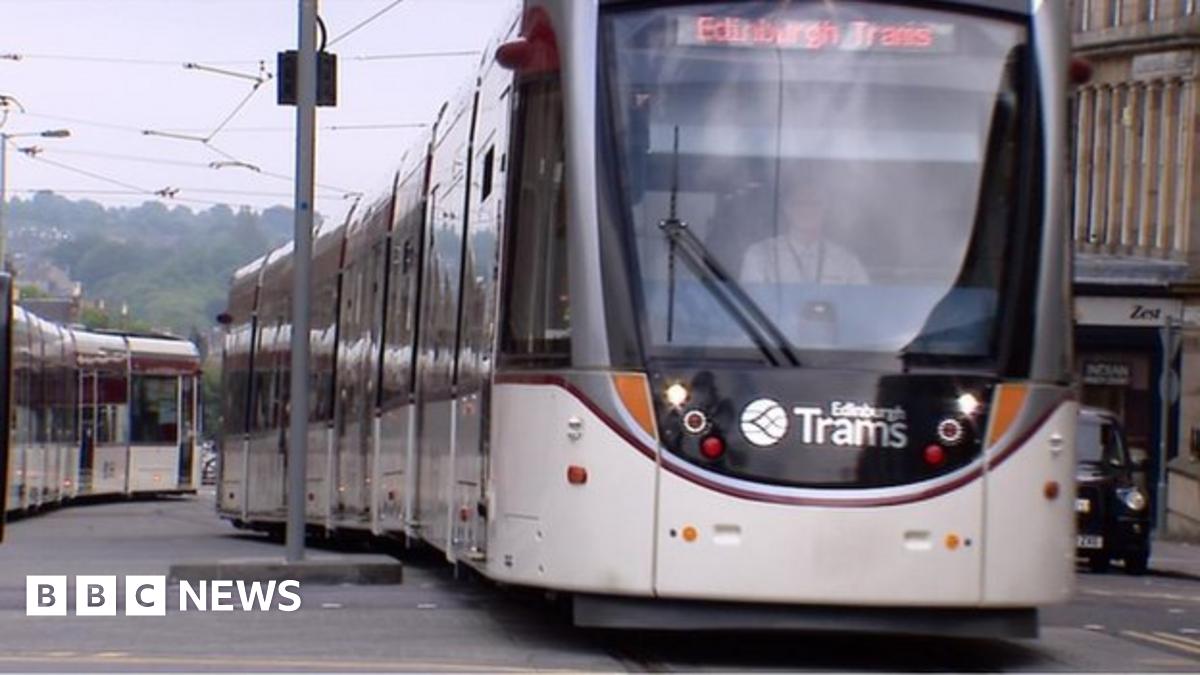 The melodrama of Edinburgh's trams - BBC News