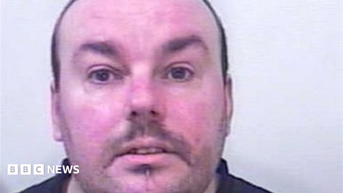 Cow slurry fetishist David Truscott given jail term - BBC News