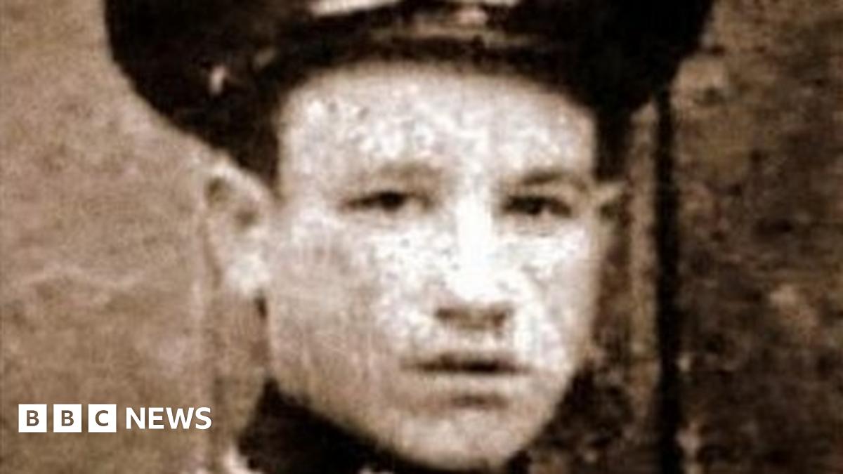 World War One: Thomas Highgate first to be shot for cowardice - BBC News