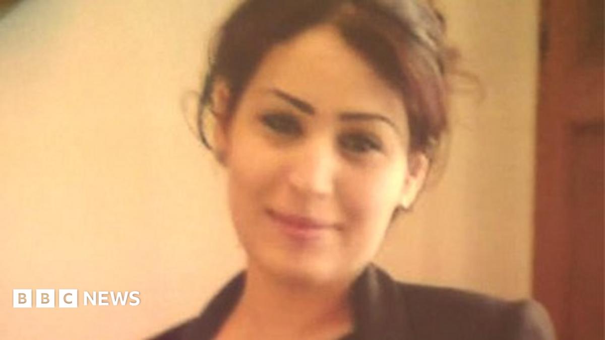 Rania Alayed: Father regrets not helping her leave husband - BBC News
