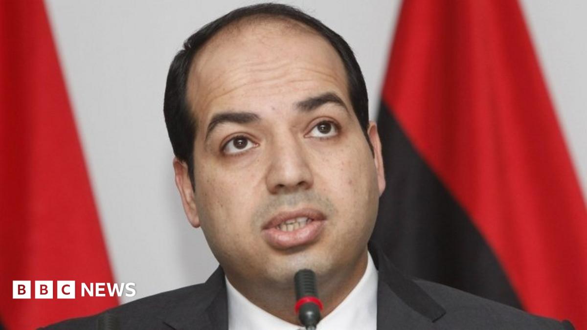 Disputed Libyan PM quits after court ruling - BBC News