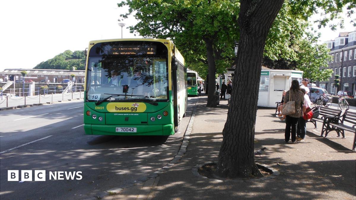 More passengers on Guernsey buses in 2014 - BBC News