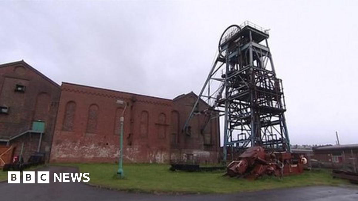 Plans to restore Whitehaven's coal mining industry - BBC News