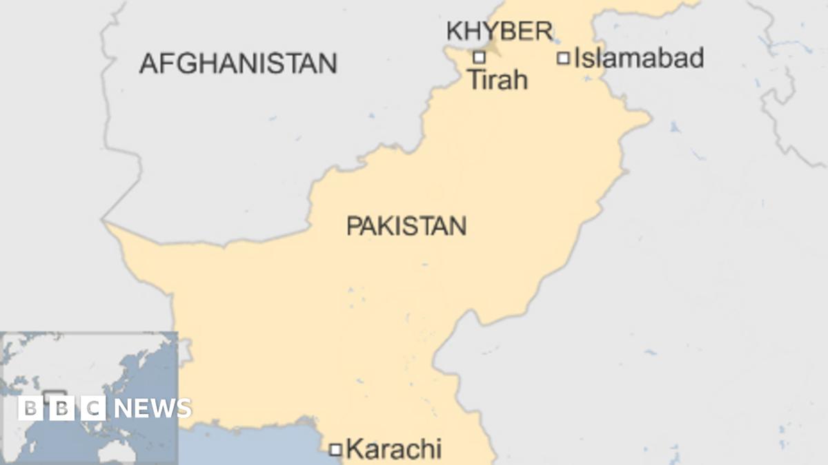 Pakistan air strikes 'kill 15 militants' - BBC News