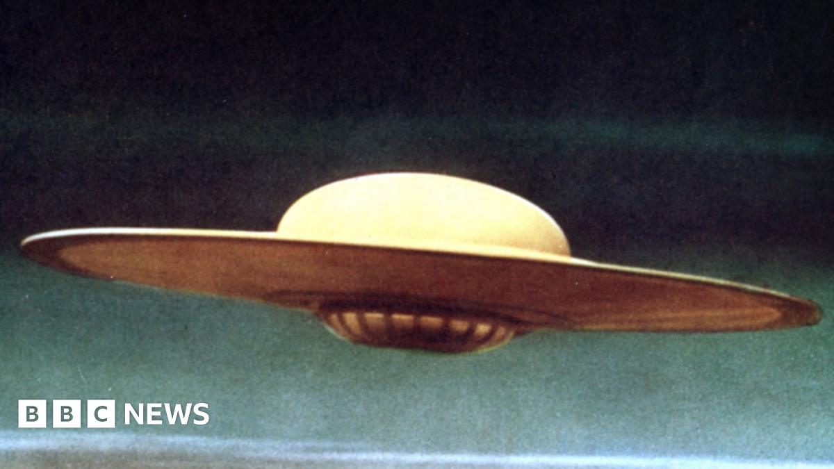 The lasting allure of the flying saucer - BBC News