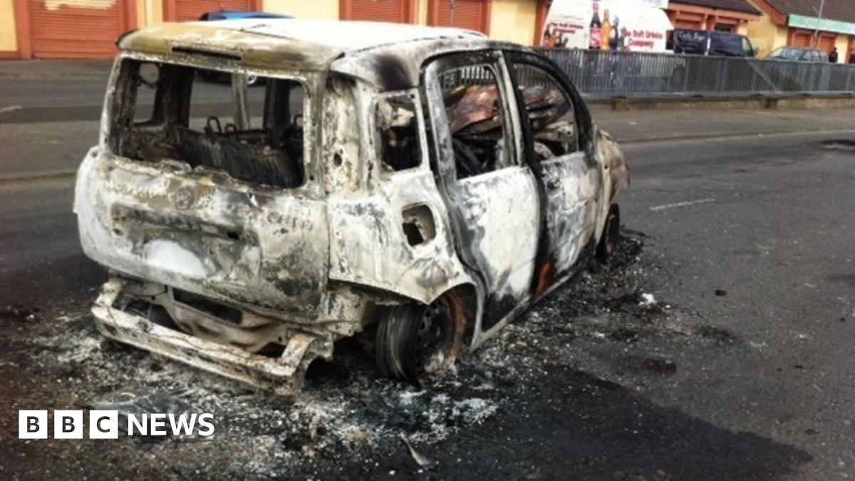 Pizza van hijack: driver left 'traumatised' - BBC News
