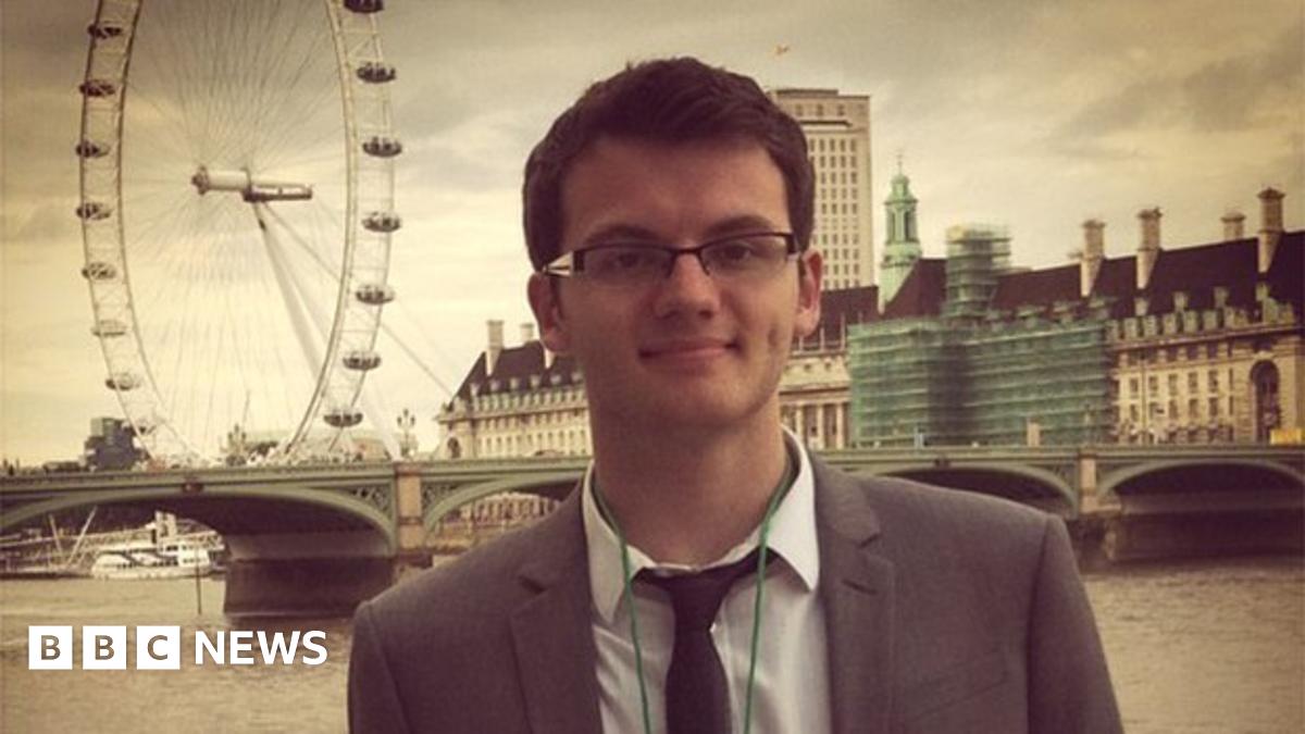 MBE for fundraiser Stephen Sutton in Birthday Honours list - BBC News