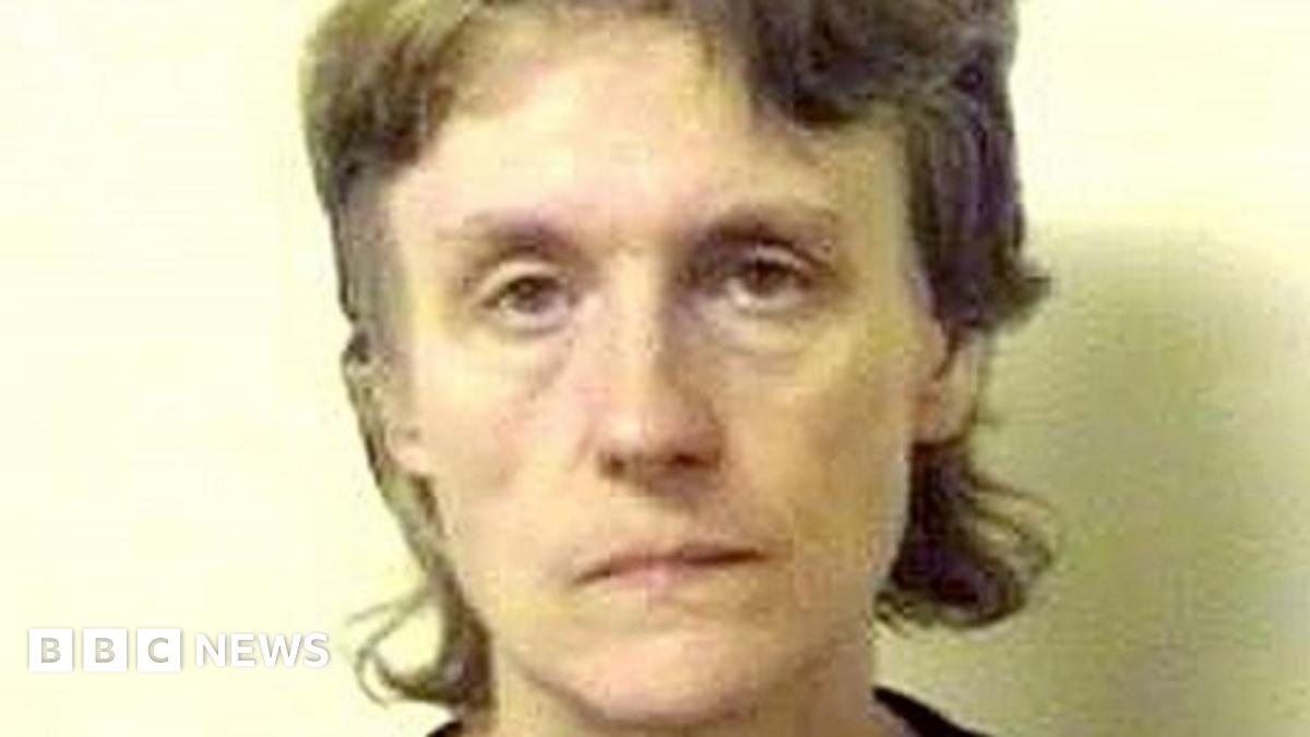 Mansfield murders: Christopher and Susan Edwards spun web of lies - BBC ...