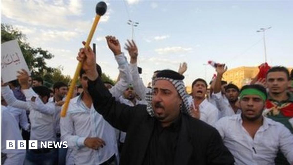 Iraq conflict: Iran's Rouhani 'ready to help' - BBC News