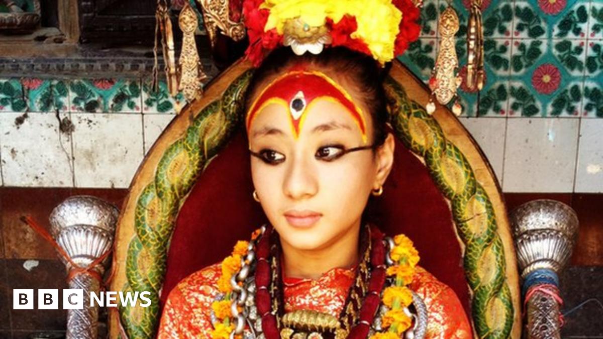 Nepal's living goddess who still has to do homework - BBC News