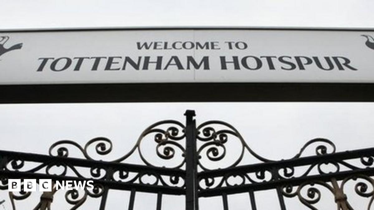 Tottenham Hotspur fans to continue using 'yid' chant - BBC News