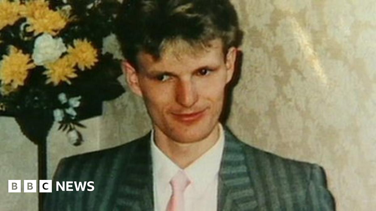 Stoke-on-Trent man arrested in 1990 Steven Johnson death probe - BBC News