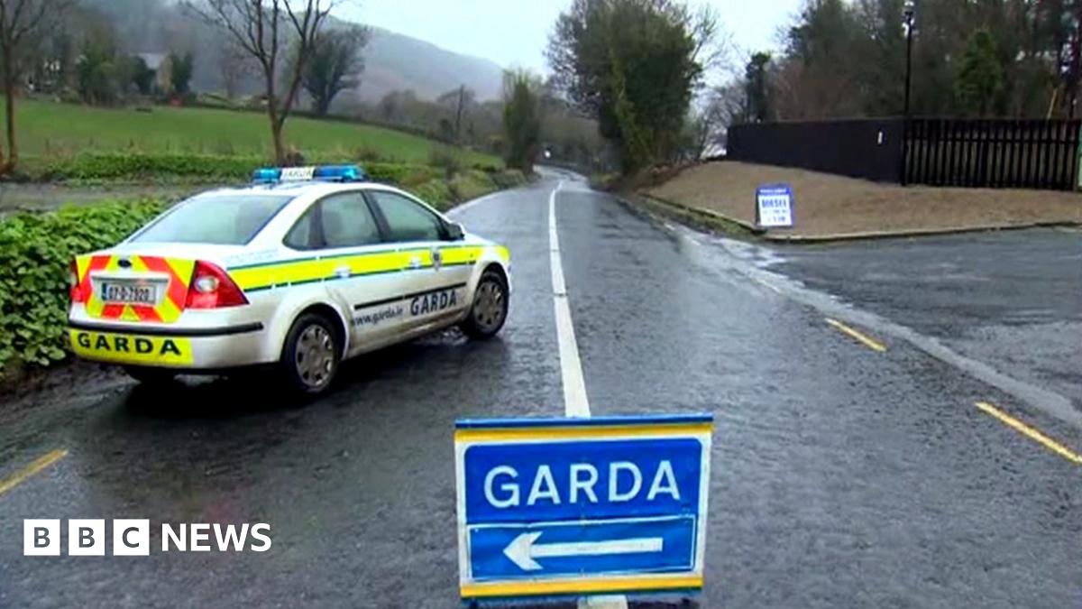 Spectator struck by car at Donegal International Rally - BBC News