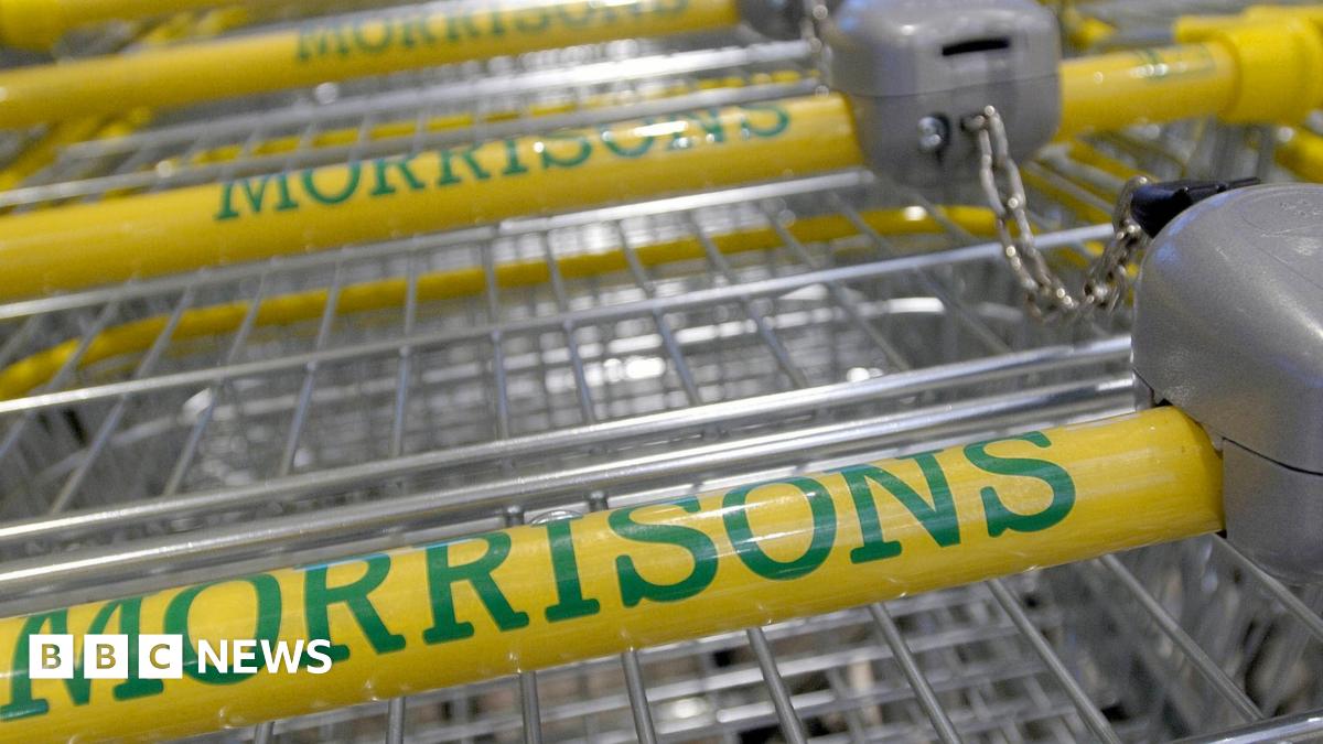 Morrisons announces another round of price cuts - BBC News