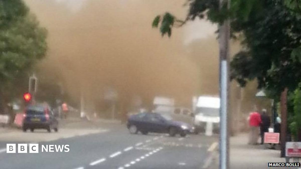 Scunthorpe residents return home after gas explosion - BBC News