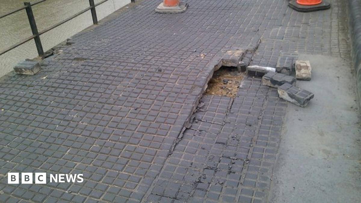 Chocolate Path cycle route in Bristol closed - BBC News