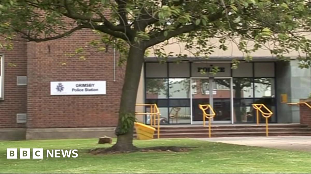 Humberside Police introduces 'one force' scheme - BBC News