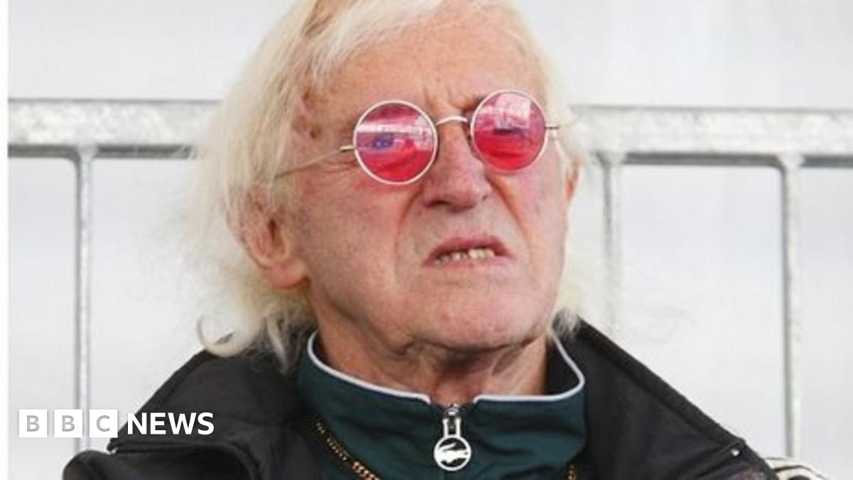 Savile: Knighthood committee 'told about abuse in 1998' - BBC News