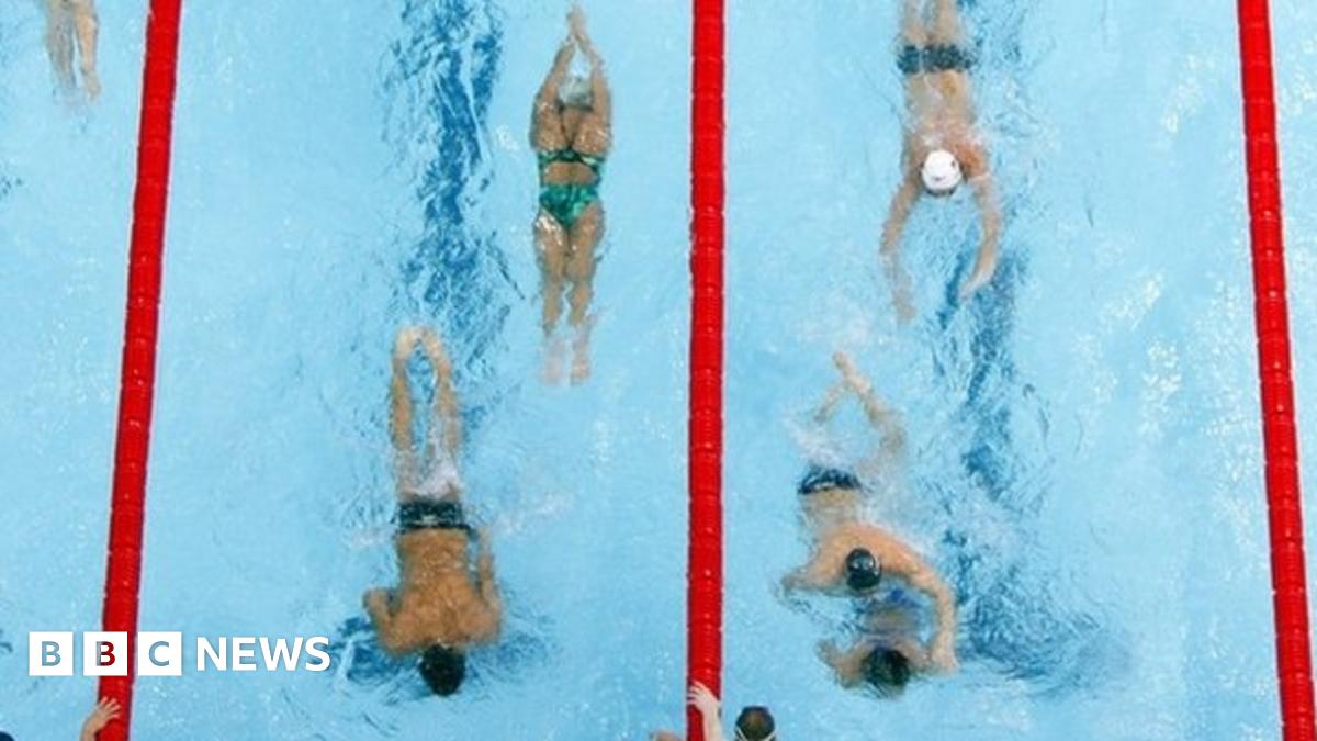 'Larger pool and gym' recommended for Littlehampton - BBC News