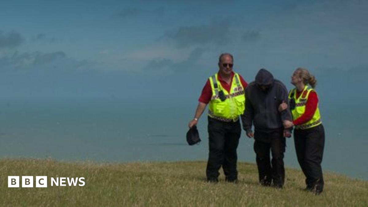 Funds boost for Beachy Head suicide search team - BBC News