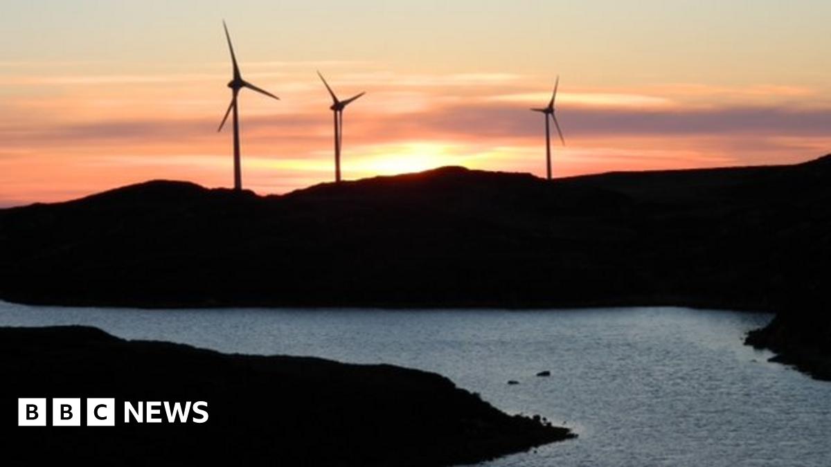 Rise in independent renewable energy schemes in Scotland - BBC News