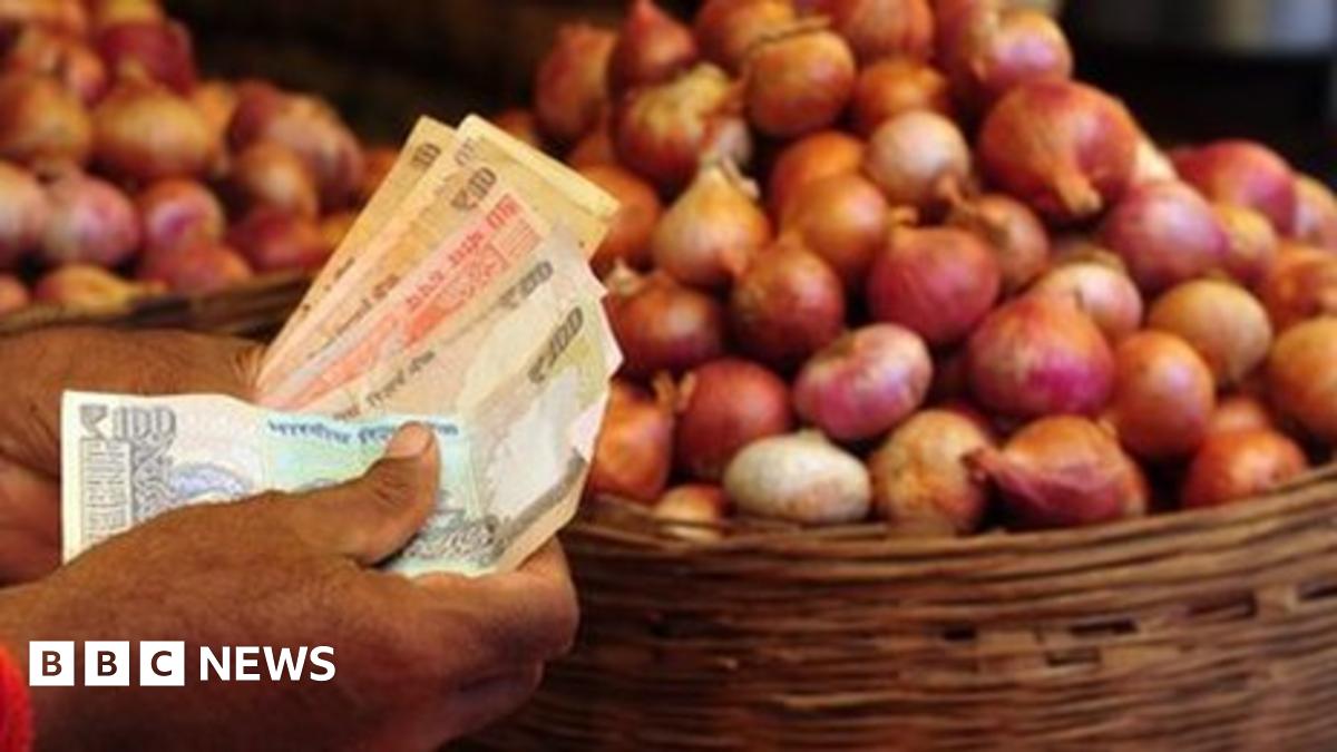 India raises minimum export price for onions - BBC News