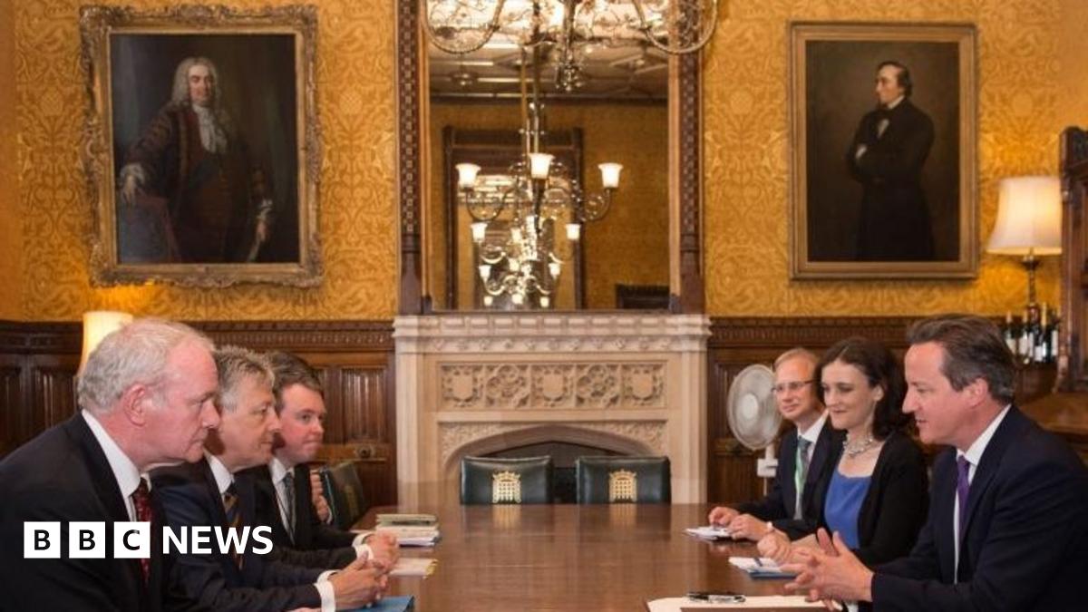 Renewed NI talks on flags, parading and the past at Stormont - BBC News