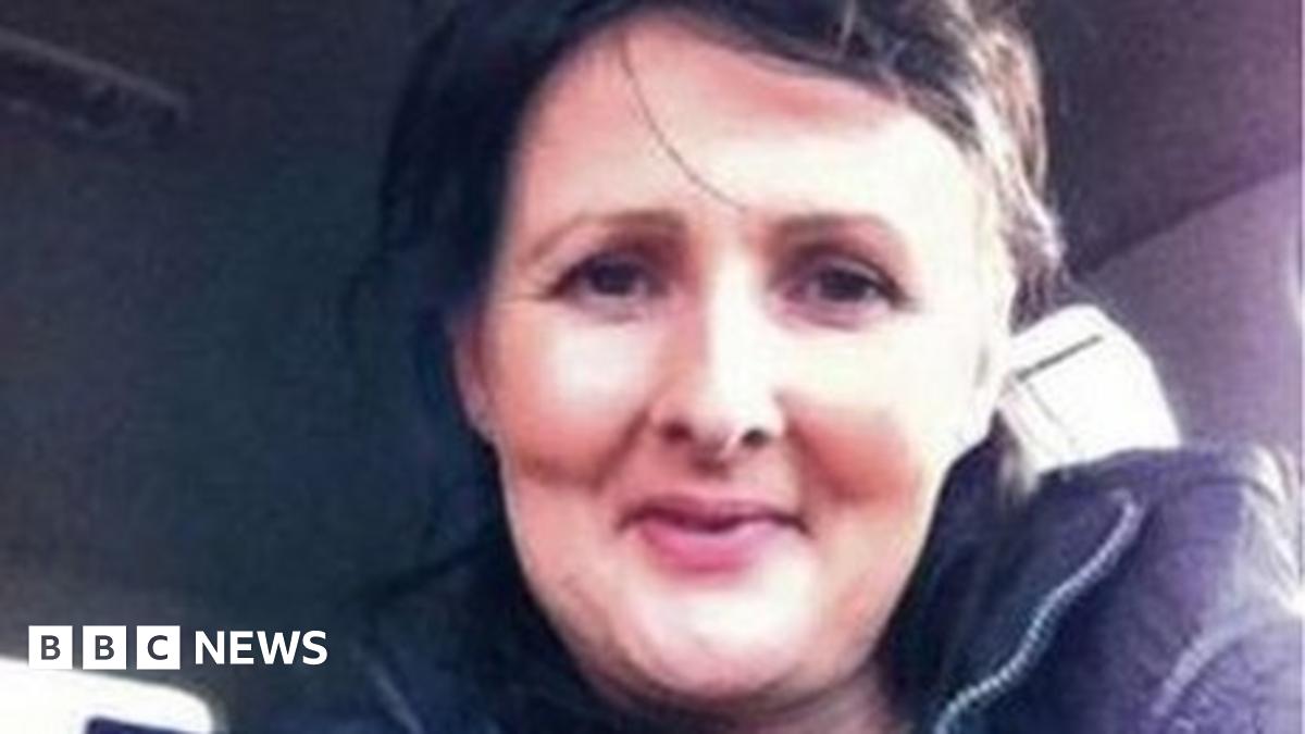 Christopher Parry guilty of murdering wife Caroline Parry - BBC News