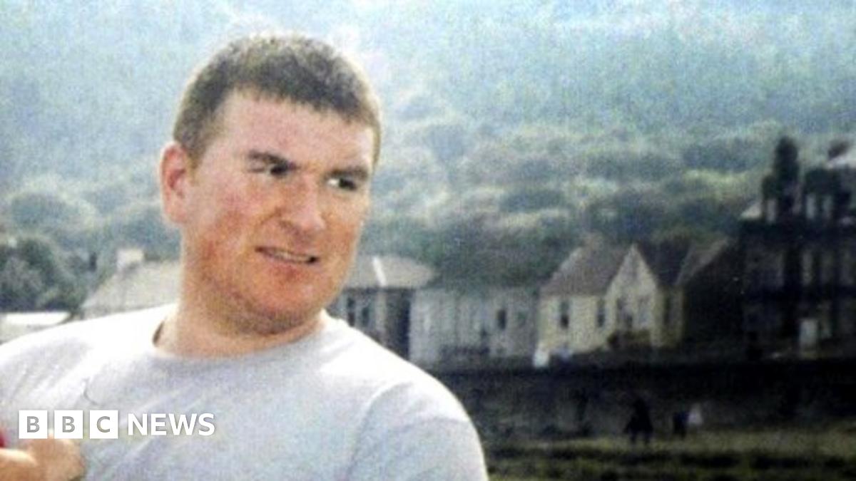 IRA charges after Robert McCartney family campaign - BBC News