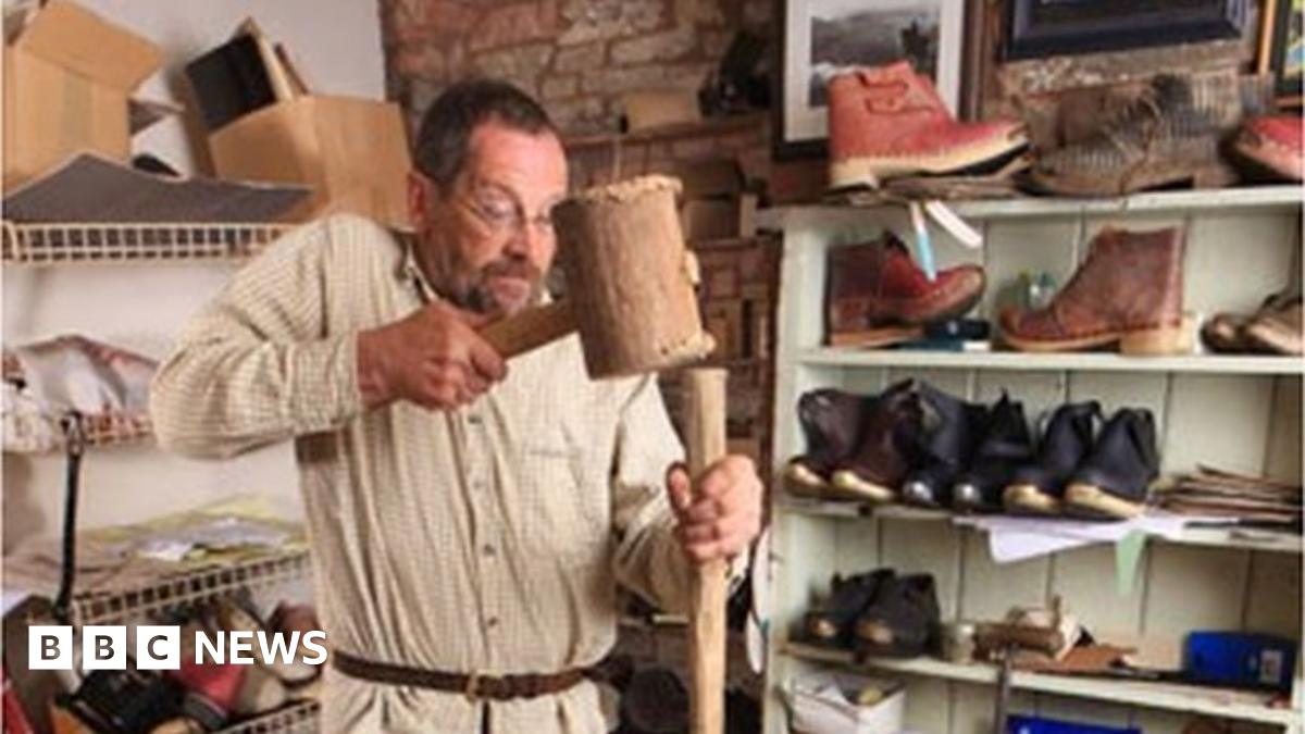 Are these England's last traditional craftsmen and women? - BBC News