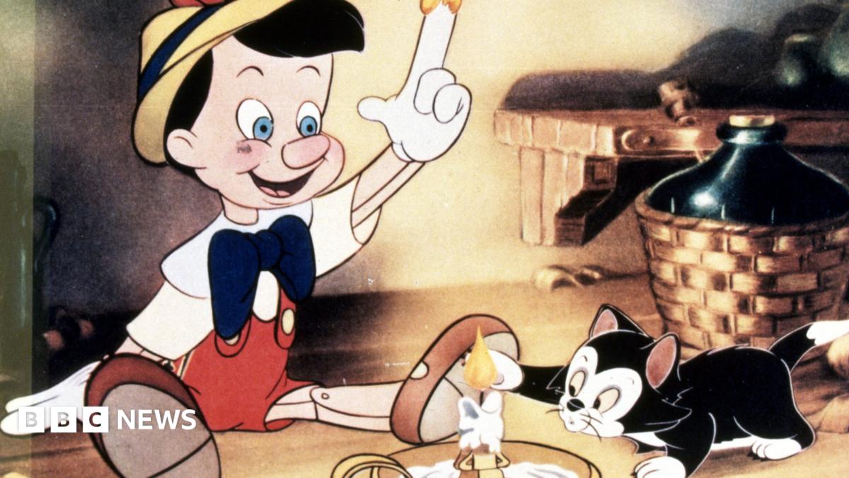 Dickie Jones, voice of Pinocchio, dies aged 87 - BBC News