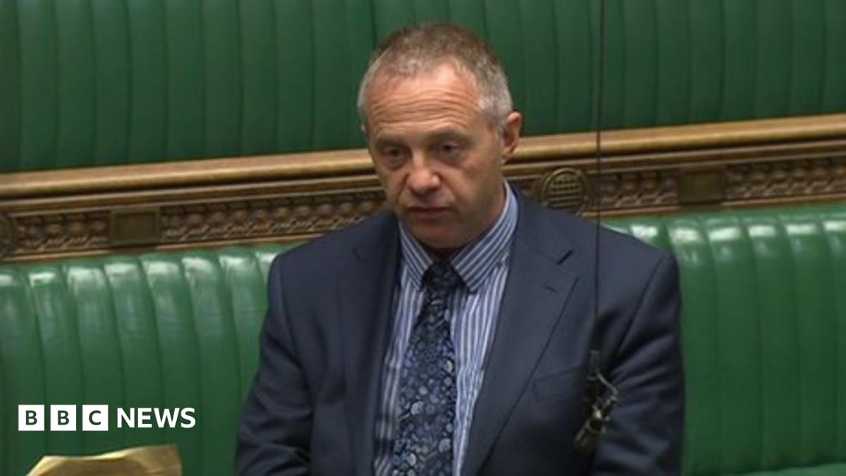 Nottinghamshire MP John Mann claims sex abuse files 'destroyed' - BBC News