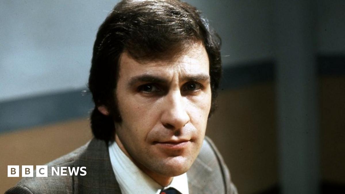 Ray Lonnen, Harry's Game star, dies aged 74 - BBC News