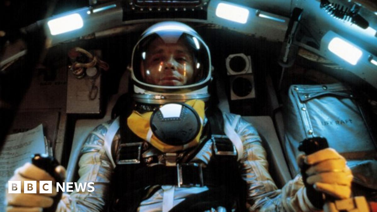 Oscar-winning film editor Tom Rolf dies aged 83 - BBC News