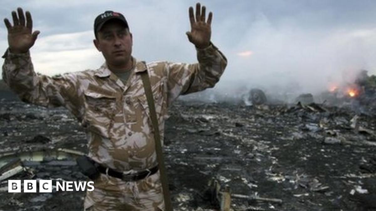 MH17 air crash: Battle for control of disaster inquiry - BBC News