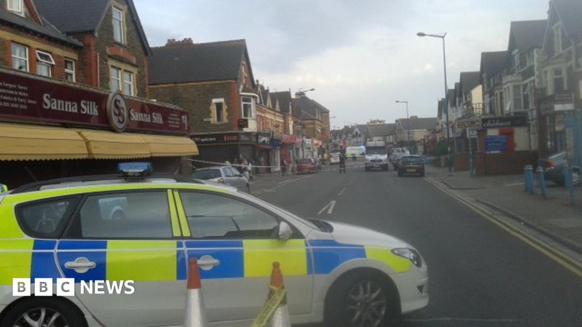 Man arrested after teenager stabbed on City Road, Cardiff - BBC News