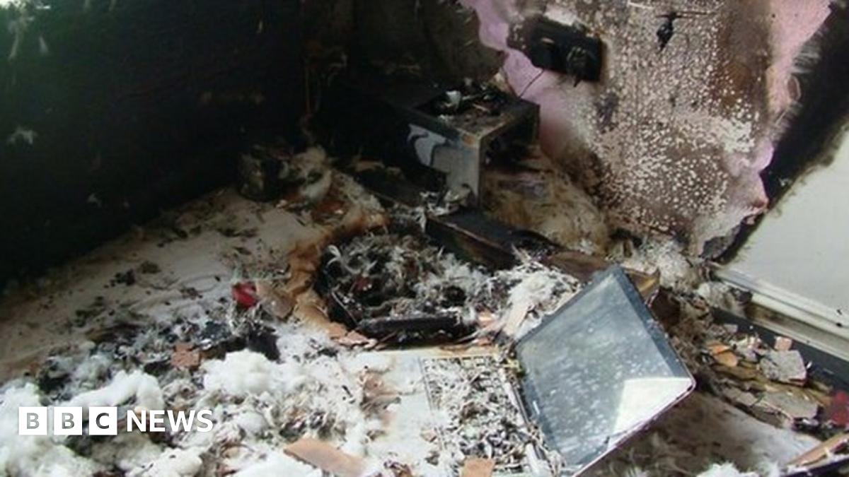 'Wrong' charger cause of explosion in Hampshire home - BBC News