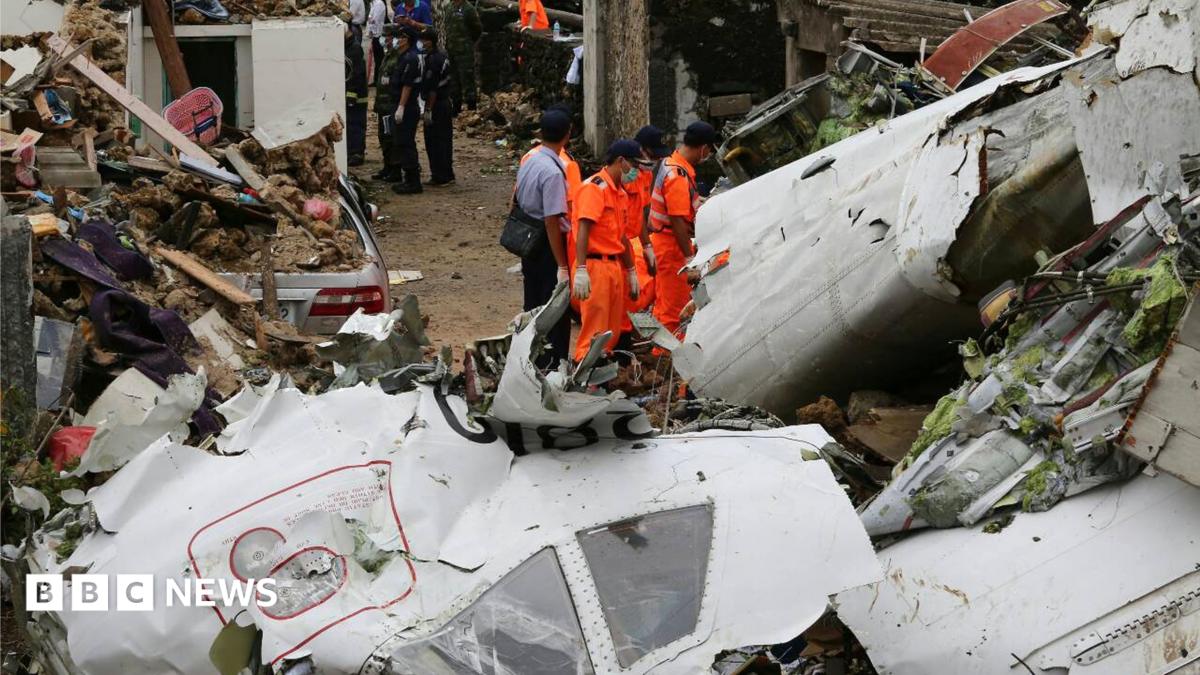 Taiwan plane crash: Toll hits 48 as families visit scene - BBC News