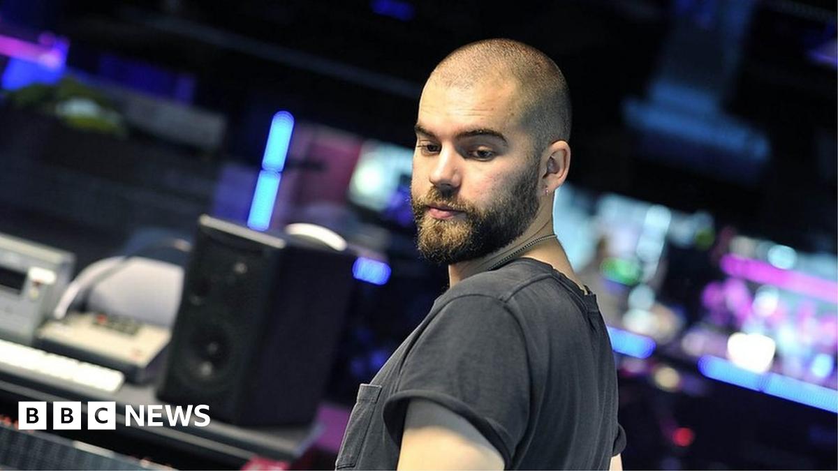 Josh Record on touring: I hope I never get used to it - BBC News