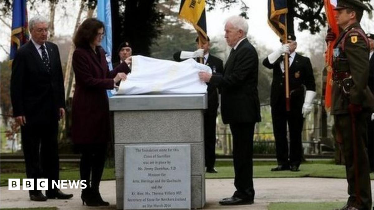 WW1 centenary commemoration takes place in Dublin - BBC News