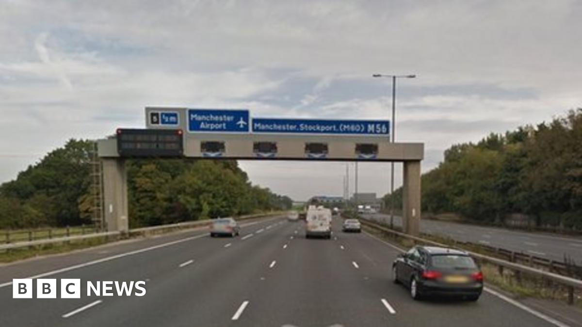 M56 to close as bridge is demolished near Manchester Airport - BBC News