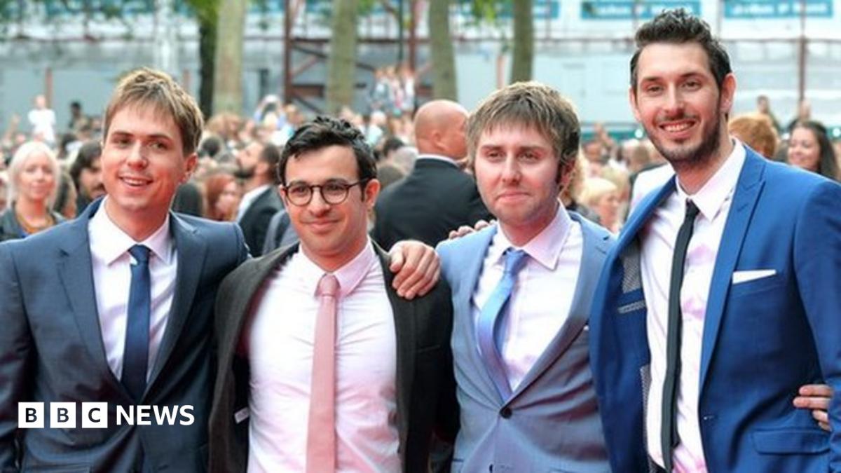 Inbetweeners' Simon Bird: This is it, this is our goodbye - BBC News