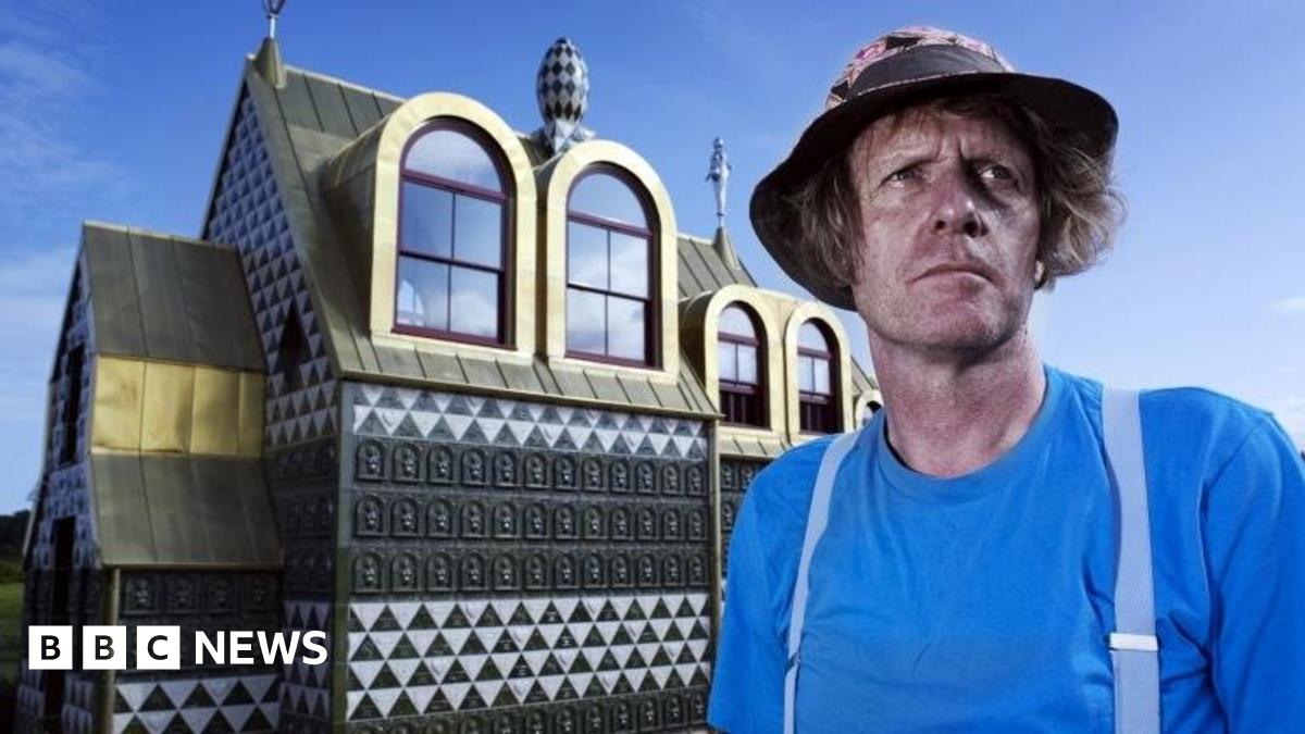 Grayson Perry designs Essex holiday home - BBC News