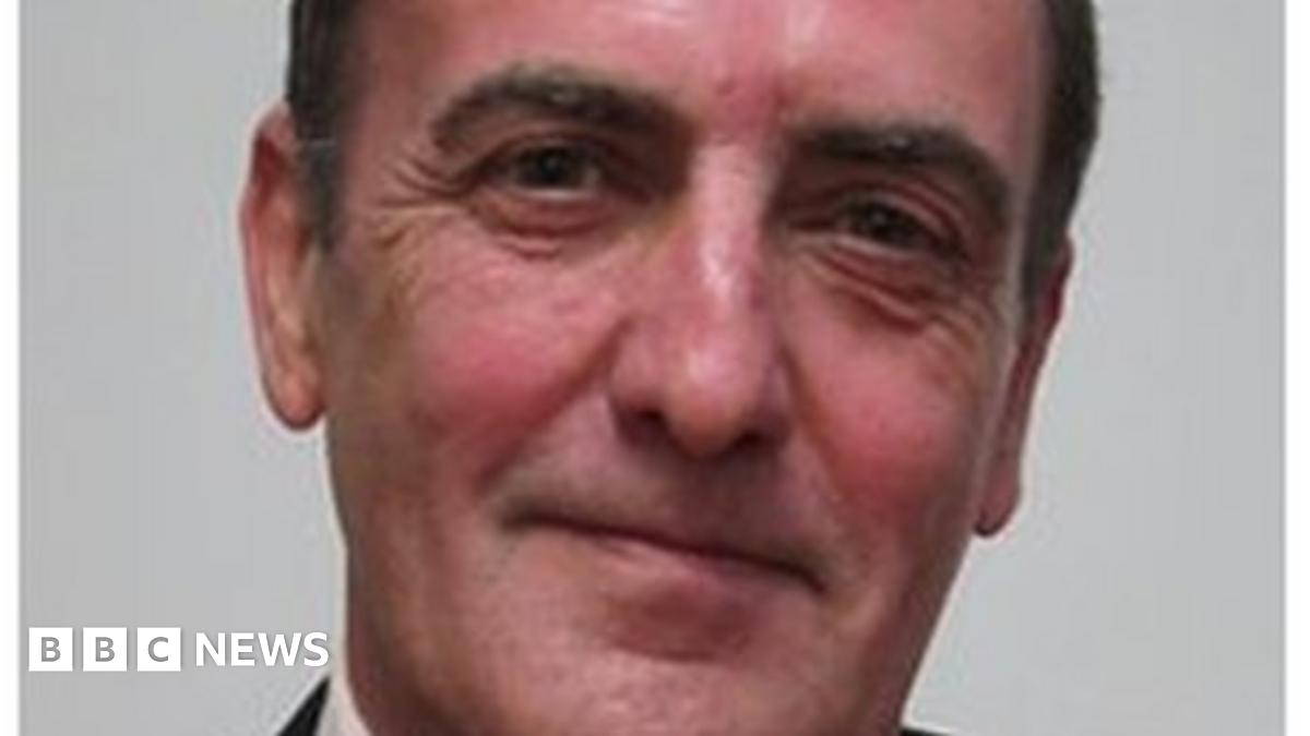 Councillor Peter Lawless guilty of benefit fraud - BBC News