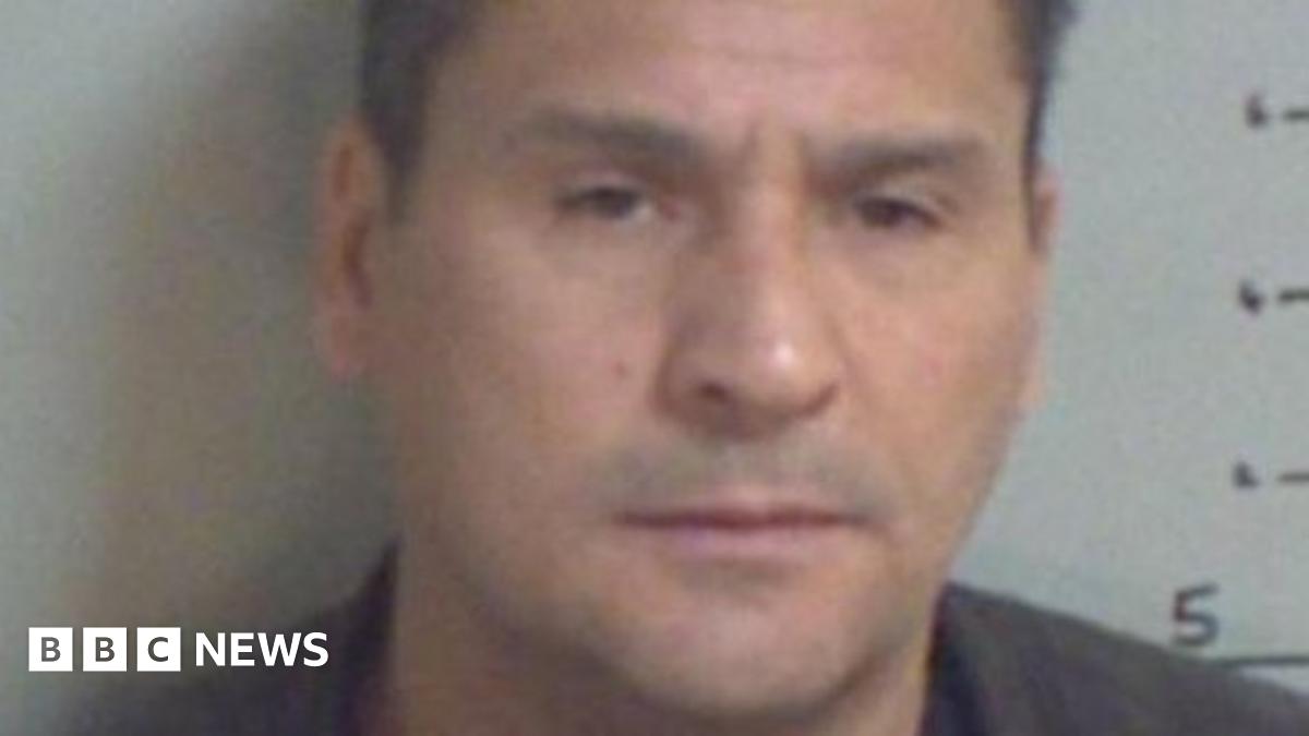 Dome robber Raymond Betson jailed over bungled raid - BBC News