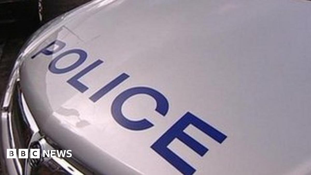 Body found in search for missing man in Surrey - BBC News