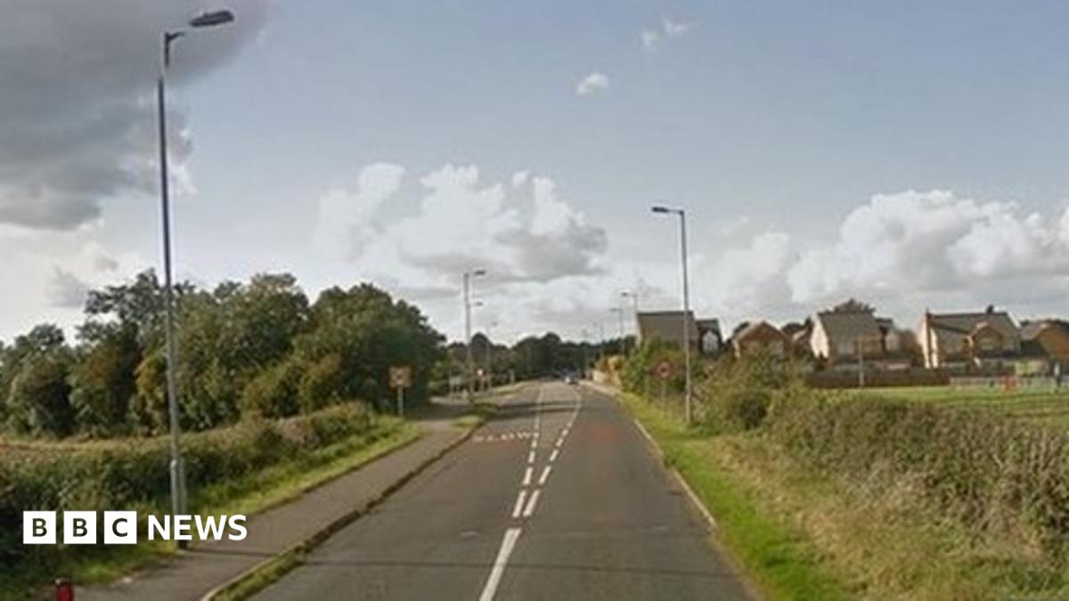 Lincoln bypass plans face renewed criticism - BBC News