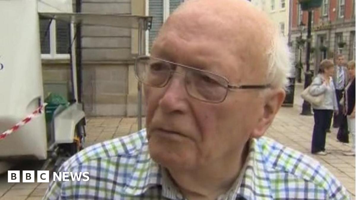 Sam Foster: Funeral for ex-environment minister held in Enniskillen ...